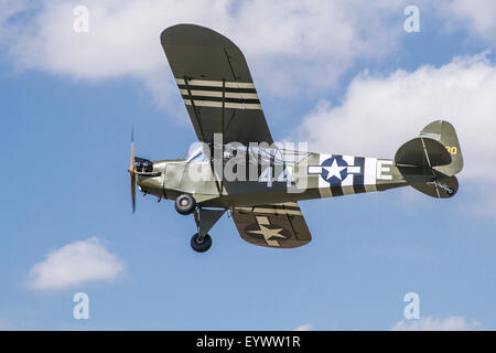 Piper Cub L-4 vintage warbird World War 2 US Army observation spotter ...