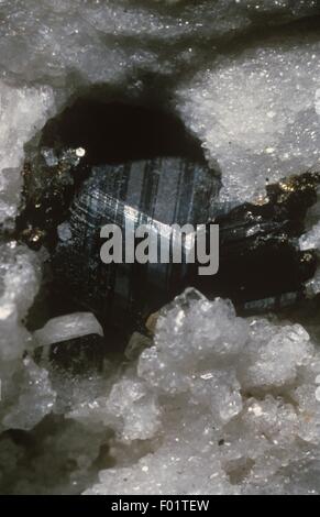 Minerals - Jordanite, close-up Stock Photo - Alamy