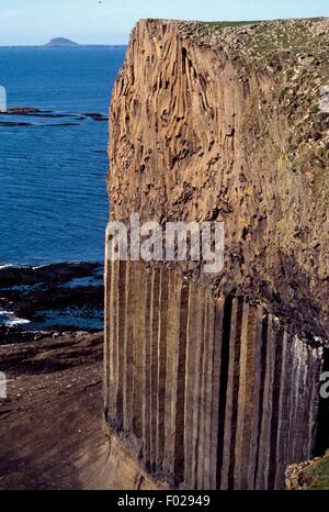 Columnar basalt formations along the Cliffs of Staffa, Inner Hebrides ...