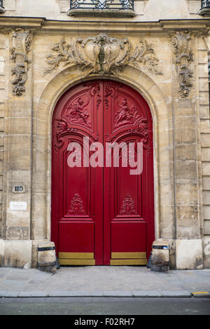 Door in Paris Stock Photo - Alamy