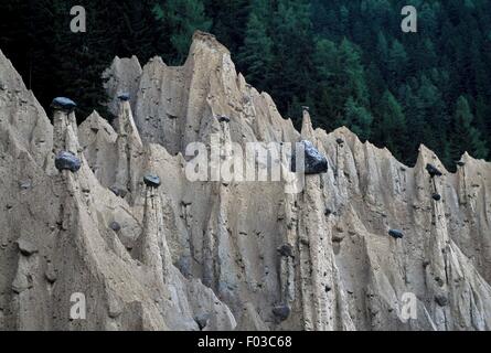 Earth pyramids in Perca, Ahrntal Valley, Trentino-Alto Adige, Italy ...