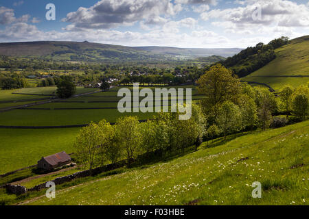 Castleton, Hope Valley, Peak District National Park, Derbyshire ...