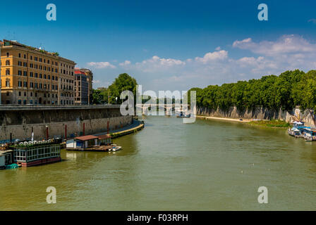 Ponte Regina Margherita. Bridge over the river Tiber Stock Photo - Alamy