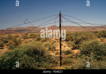 The border between Algeria and Morocco, north of Bechar, Sahara Desert ...