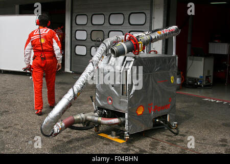 Formula One refueling machine Stock Photo: 3293563 - Alamy