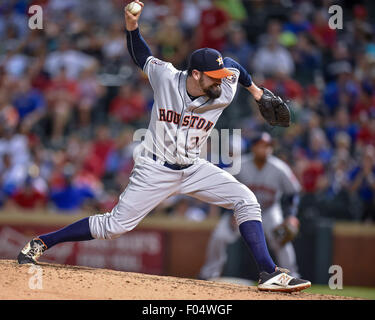 Houston Astros relief pitcher Pat Neshek (37) behind the mound as St ...