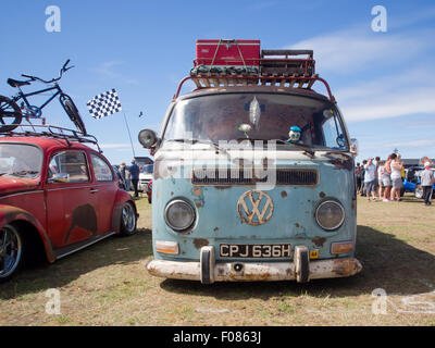 Beat up camper van Stock Photo - Alamy