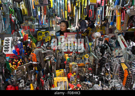 hardware and tool market in Hanoi, Vietnam Stock Photo - Alamy