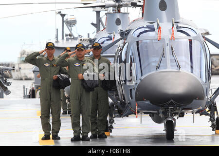 Manila, Philippines. 10th Aug, 2015. Members of the Philippine Navy ...