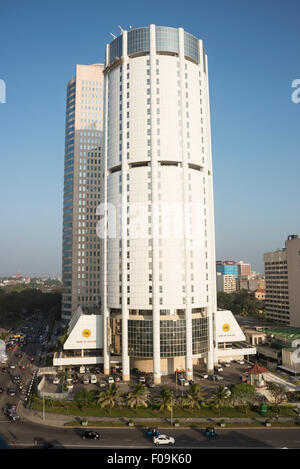 Bank of Ceylon Head Office in Bank of Ceylon in Mawatha, Colombo, Sri ...
