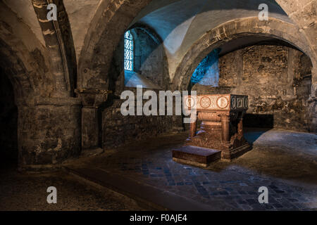 Canterbury Cathedral Crypt Stock Photo - Alamy