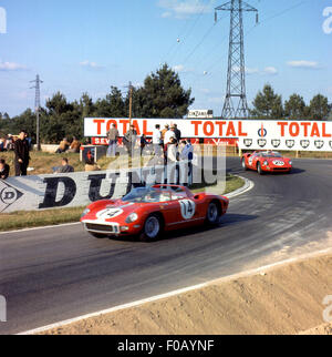 Ferrari 275P 1964 Le Mans 24 hours winner. Jean Guichet - Nino ...