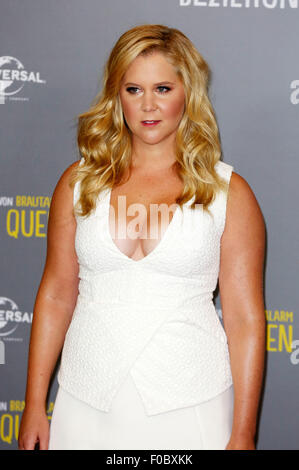 Actress Amy Schumer attends a Photocall for > Dating Queen