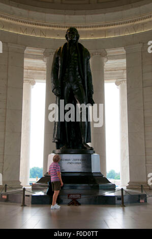 Statue of Thomas Jefferson by Rudulph Evans, Jefferson Memorial, The ...