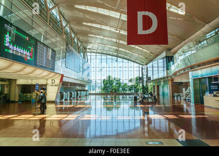 Haneda Airport Terminal 1 Building in Japan Stock Photo - Alamy