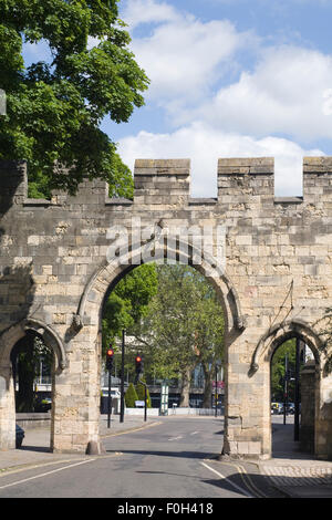 Pottergate Arch, Lincoln, UK -1 Stock Photo - Alamy