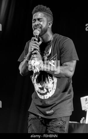 Tinley Park, Illinois, USA. 14th Aug, 2015. Rapper KID INK performs ...