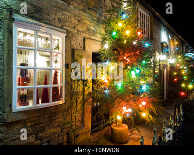 Christmas illuminations in the Peak District village of Castleton ...