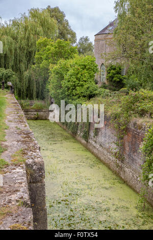 The disused Cerney Wick Lock and canal Roundhouse on the Thames and ...