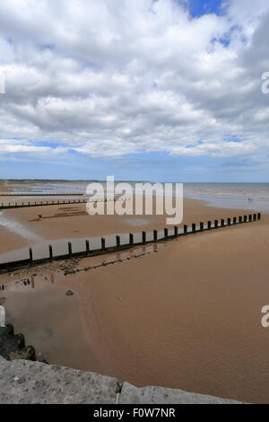 North beach groynes, Bridlington, East Yorkshire, England, UK Stock ...