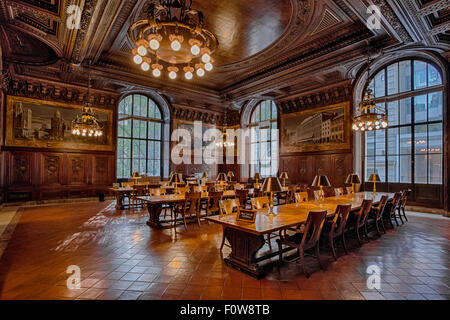 DeWitt Wallace Periodical room at the New York Public Library Stock ...