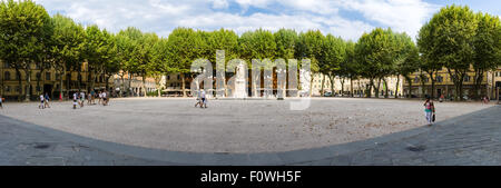 Lucca, Napoleone Square, Piazza Napoleone, Tuscany, Italy Stock Photo ...