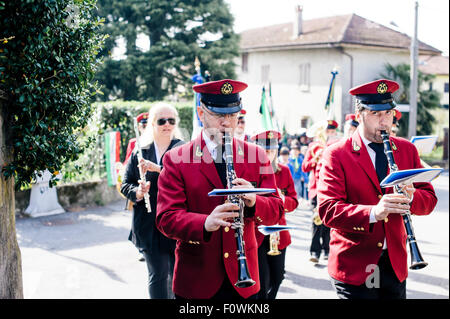 Italian musical band playing in the streets Stock Photo - Alamy