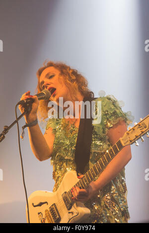 SLOWDIVE, GREEN MAN FESTIVAL, 2015: Rachel Goswell from 90s Shoegazing ...