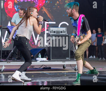 Misterwives - Mandy Lee, William Hehir, Etienne Bowler, Marc Campbell ...