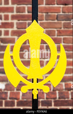 Sikhism emblem Khanda religious symbol The Insignia of the Khalsa ...