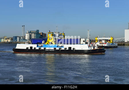 River Thames Woolwich town to North Woolwich TFL free public transport ...