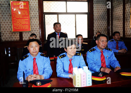 Tsingtao, Shandong, CHN. 29th Apr, 2015. April 29, 2015 was passenger ...