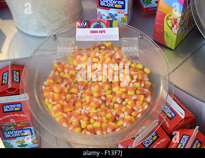 It' Sugar candy store in Coney Island Stock Photo - Alamy