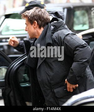 Tom Cruise filming scenes in London 2013 Stock Photo - Alamy