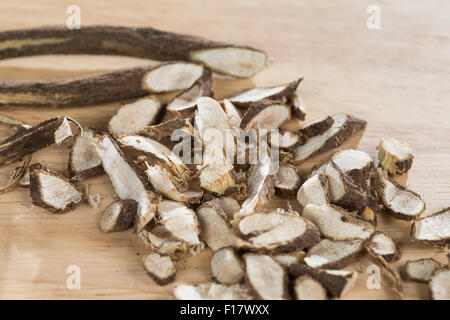 Hauhechelwurzel; Dorniger Hauhechel Stock Photo - Alamy