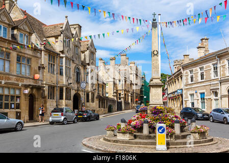 The centre of Oundle, a historic market town in Northamptonshire famous ...