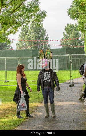 Reading, UK. 30th Aug, 2015. Festival visitors, Reading Festival 2016 ...