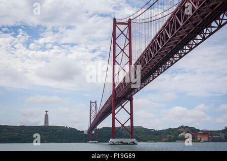 Red Bridge April 25th in Lisbon at down Stock Photo - Alamy