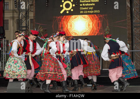 Krakowiak or Cracovienne is a fast, syncopated Polish folk dance in ...