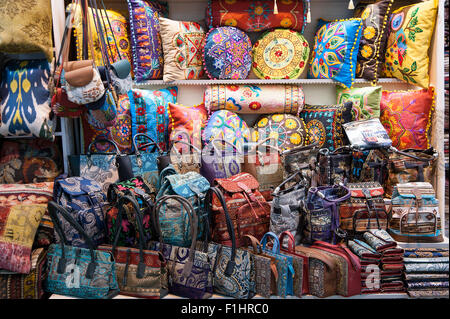 Luxury Bag Shop Turkey Istanbul | Paul Smith