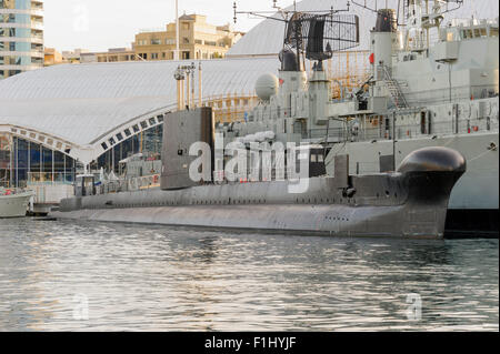 Submarine HMAS Onslow at the Australian national maritime museum in ...