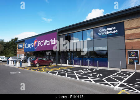 Currys / PC World / Car Warehouse Superstore Stock Photo - Alamy