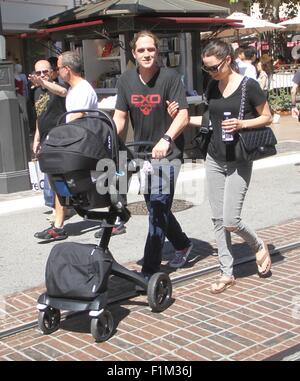 Jason Mewes takes his wife Jordan Monsanto and their daughter Logan Lee ...