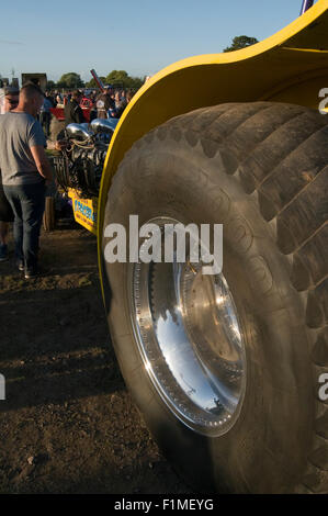 tractor puller pulling tires tyres wheels large big cut rubber grip ...