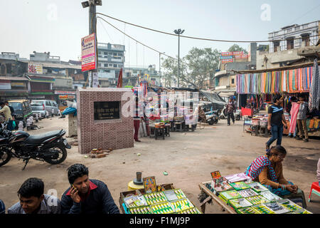 Main street in Paharganj with market and bazaar in Delhi in India Stock ...