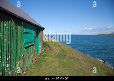 Abandoned Fishing / Fisherman's hut Porth Cychod / Porth Ysgaden ...