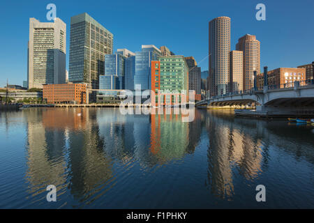 ATLANTIC WHARF WATERFRONT FORT POINT CHANNEL SKYLINE INNER HARBOR SOUTH ...