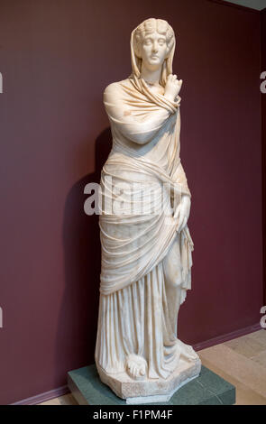 Statue of Cornelia Antonia in Istanbul Archaeology Museum, Turkey Stock ...