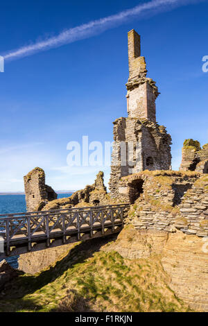 Scotland, Caithness. The ruins of Castle Girnigoe & Castle Sinclair ...