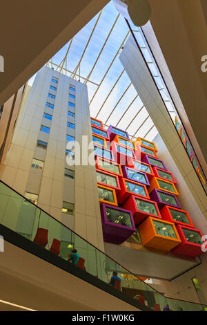 Internal atrium of the South General University Hospital, Govan ...